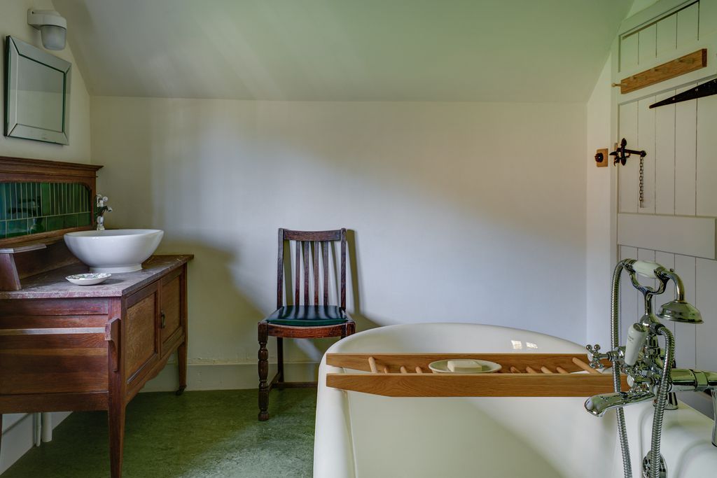 The Lodge, Perrycroft - Sawday's