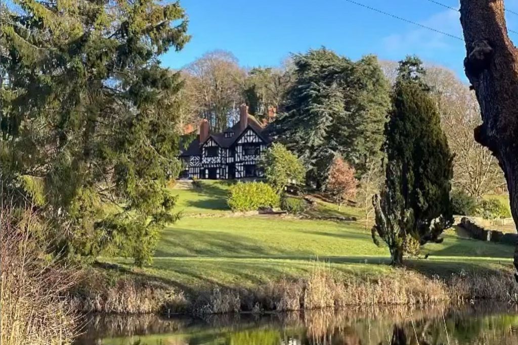 Rowden Abbey - Sawday's