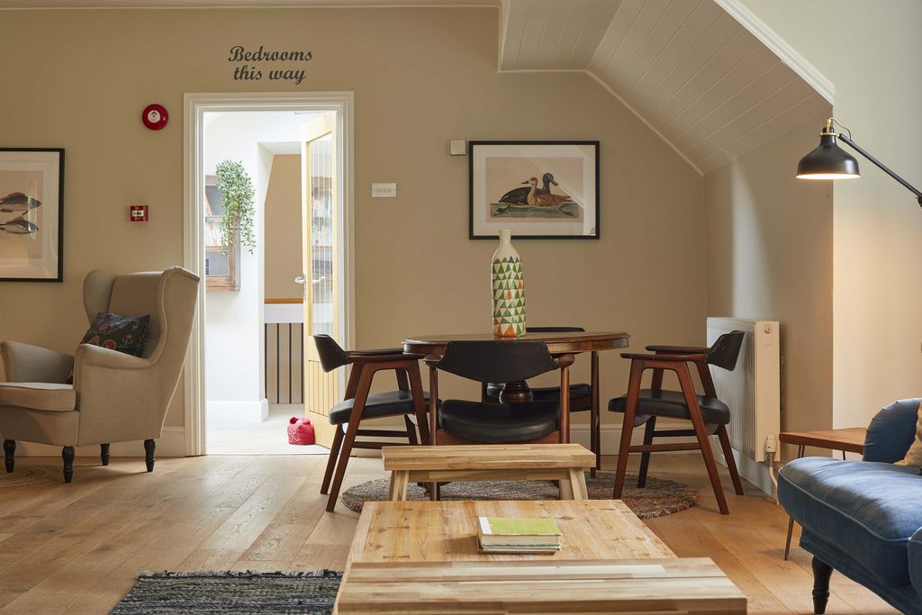 Hillside Hangouts: The Hoot - Sawday's