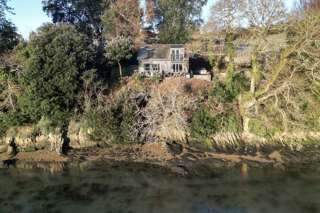 Bowcombe Boathouse - Sawday's