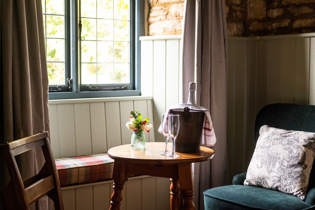 The Bell at Sapperton - Sawday's