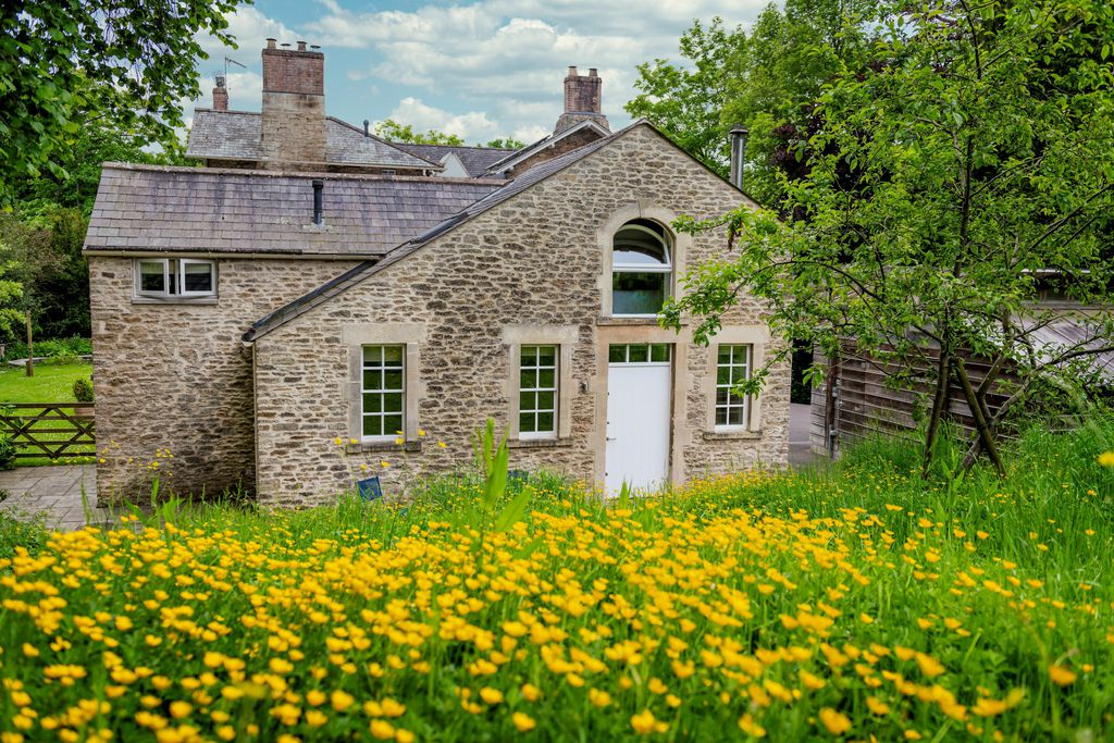 Holmwood Coach House - Sawday's