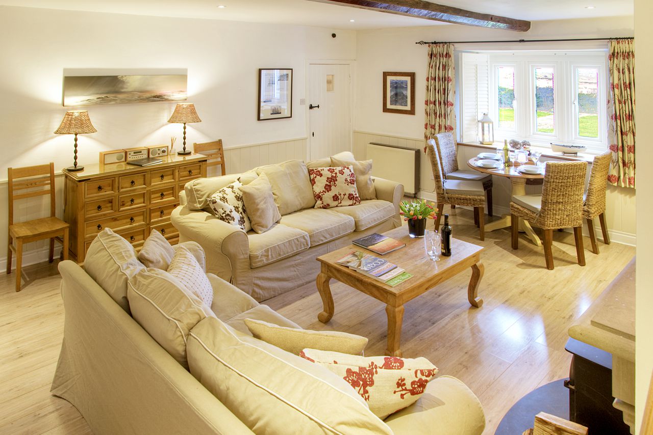 Victoria Cottage & Smuggler's Cottage - Sawday's