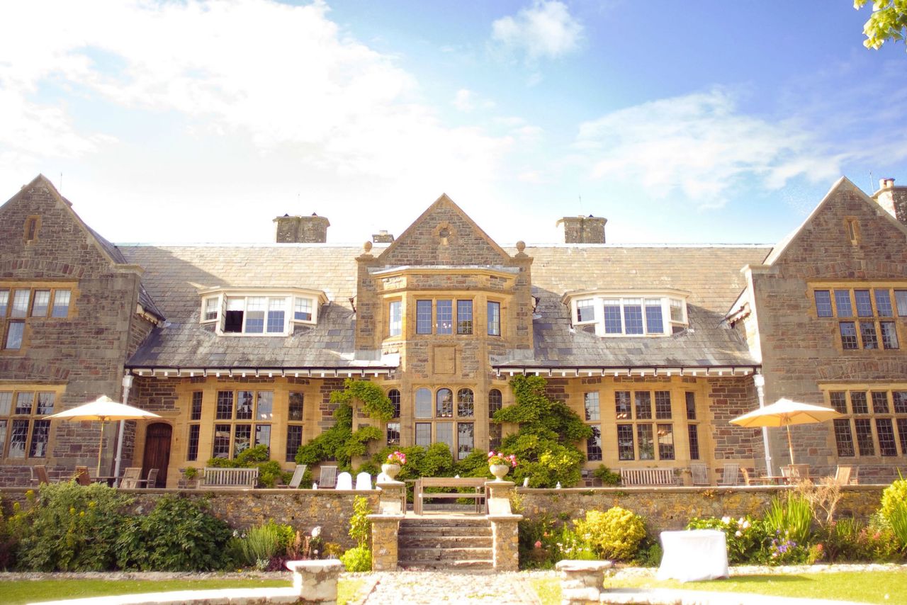 Cottages and places to stay in Britain | Britain