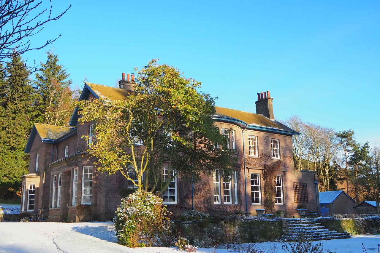 Cottages and places to stay in Britain | Britain