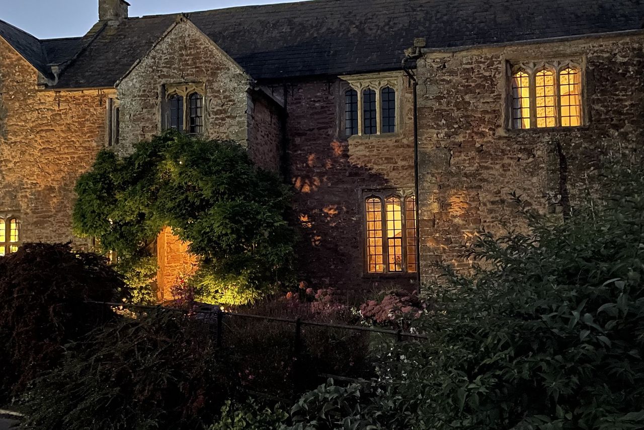 Cottages in England and special places to stay | Sawday's