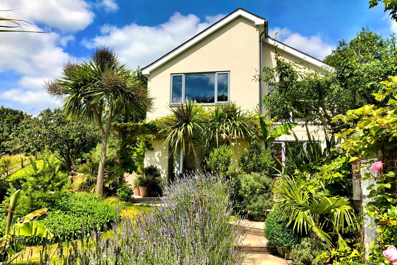 Lulworth House - Sawday's