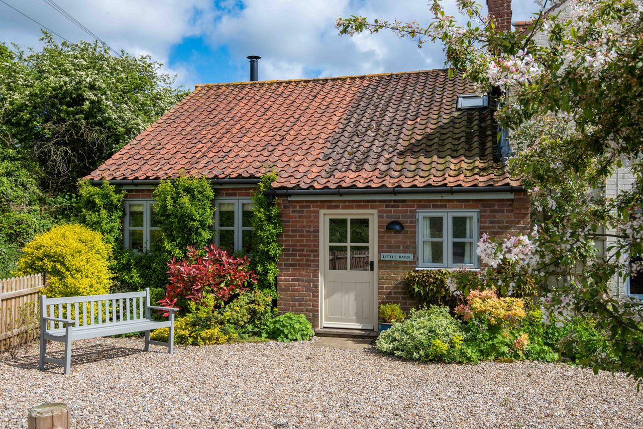 Little Barn, Briston - Sawday's