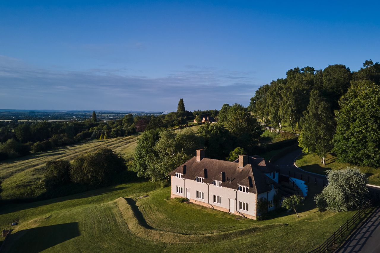 Hillside Hangouts: The Hoot - Sawday's