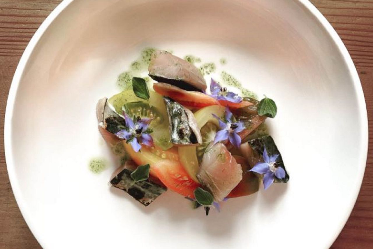 The Bull & The Pear Tree Inn - Sawday's