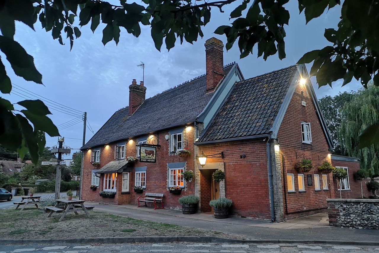 The Bull & The Pear Tree Inn - Sawday's