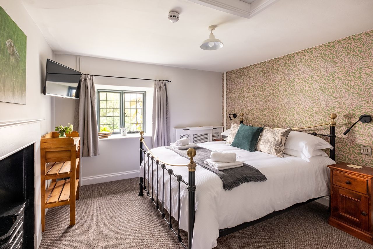 The Bell at Sapperton - Sawday's