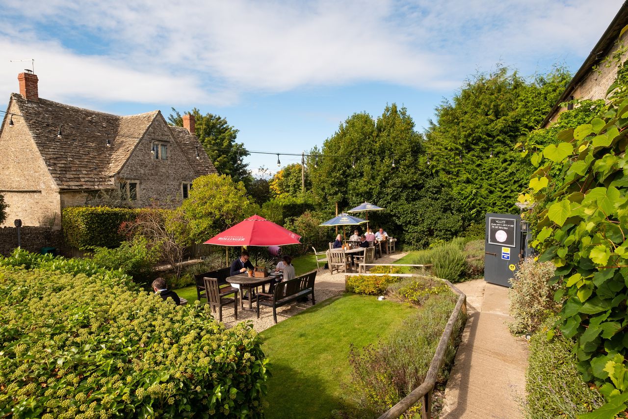 The Bell at Sapperton - Sawday's