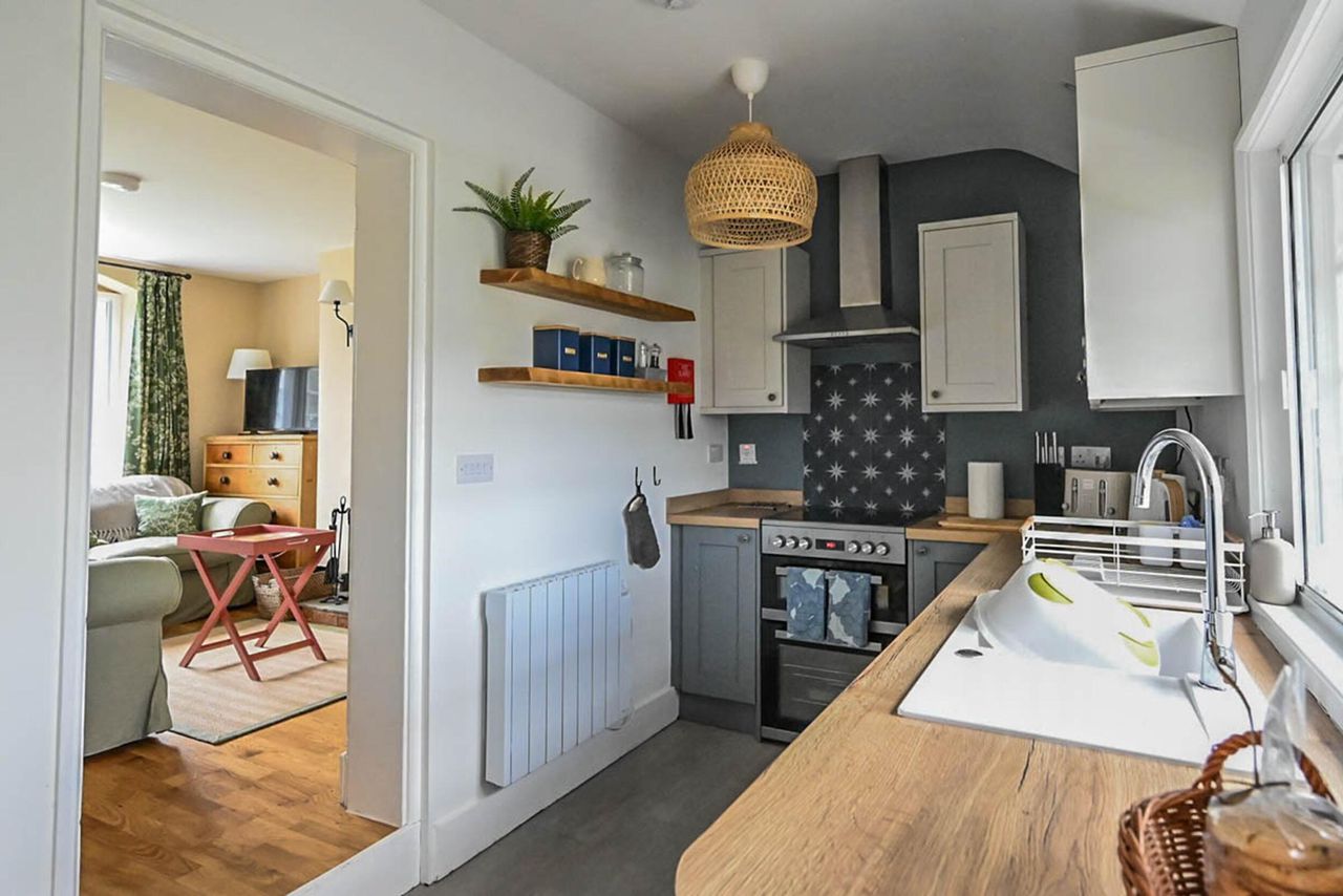 The Alms House East at Forthampton Estate - Sawday's