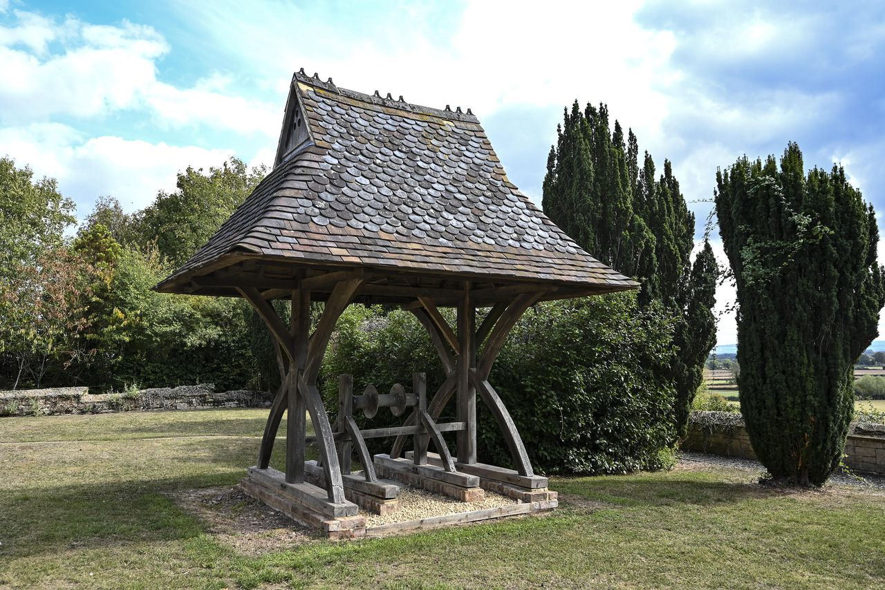 The Alms House East & West at Forthampton Estate - Sawday's