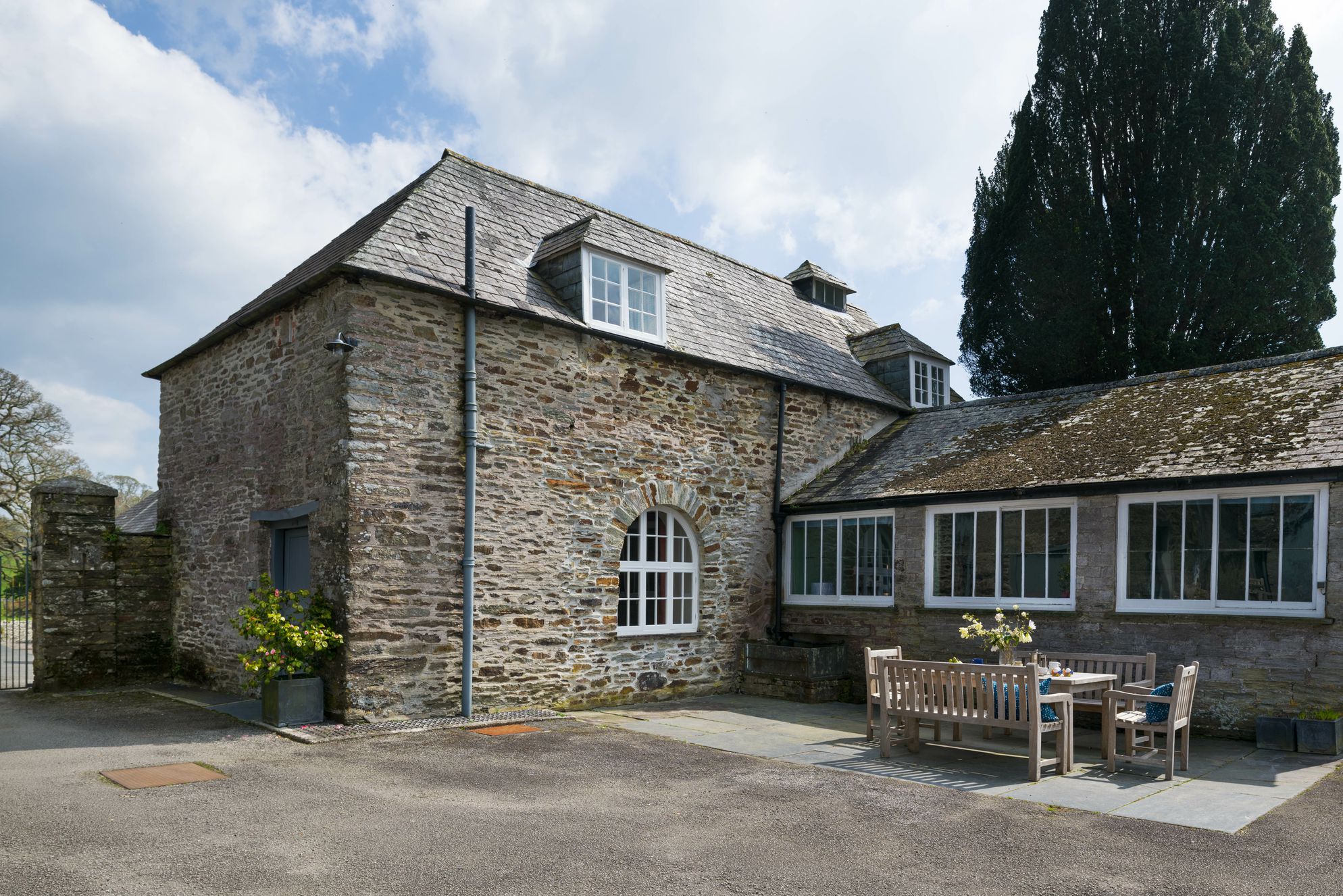Groom's House at Boconnoc - Sawday's