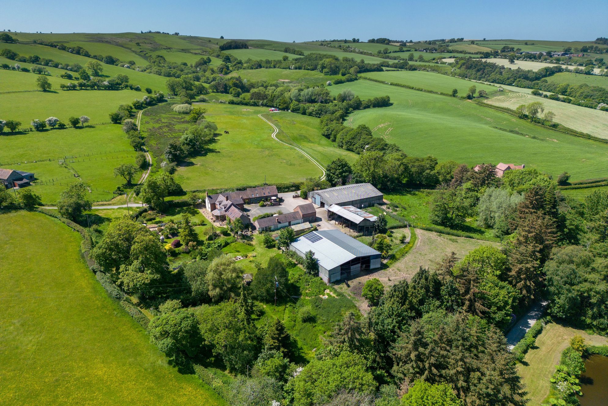 Middle Farm & Cottages: The Barn - Sawday's