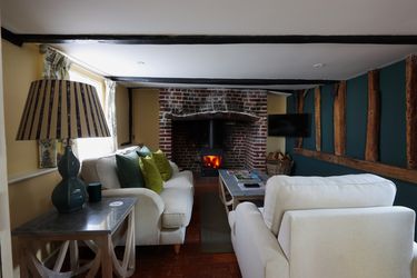 The Bull & The Pear Tree Inn - Sawday's